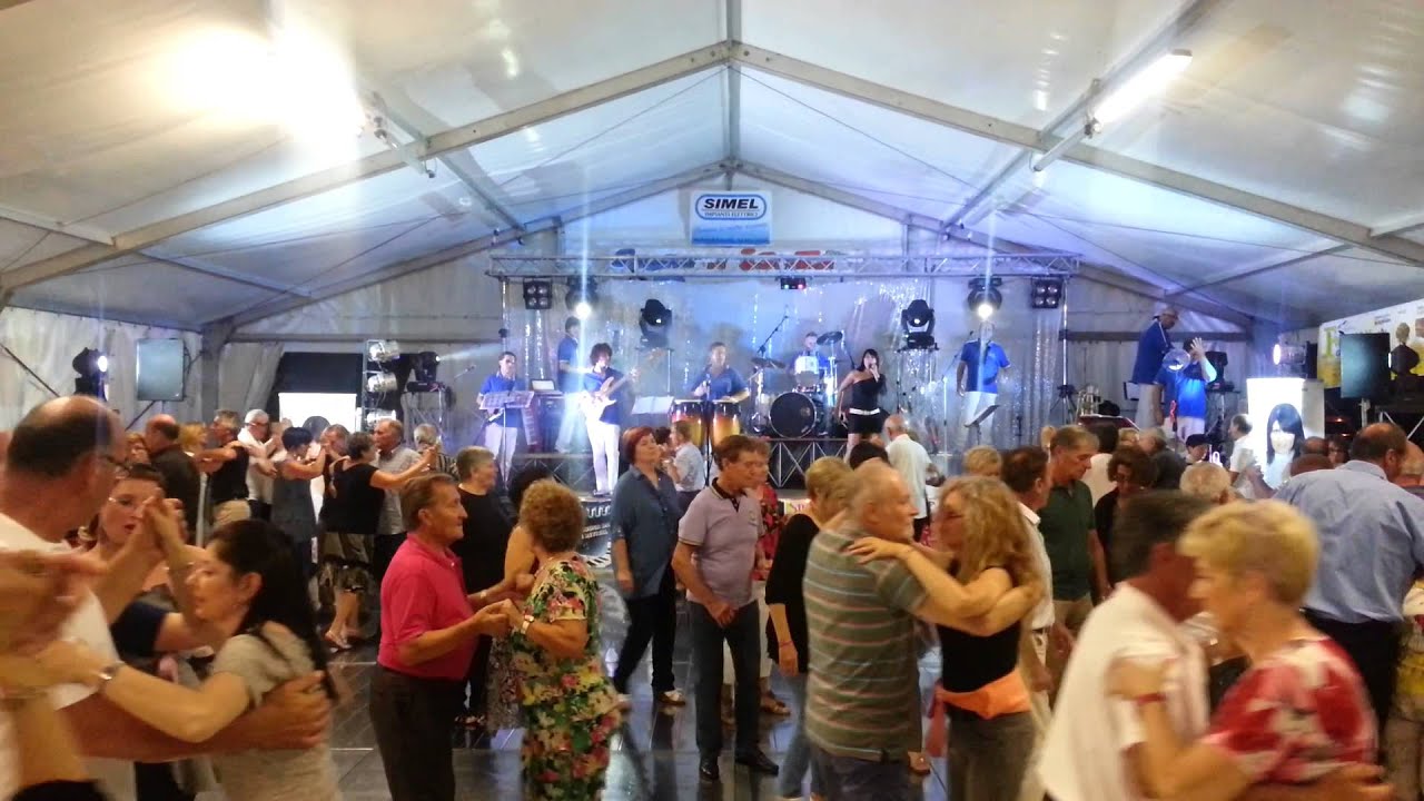 Sagra Isiata 2013... Orchestra LINDA BISCARO - YouTube