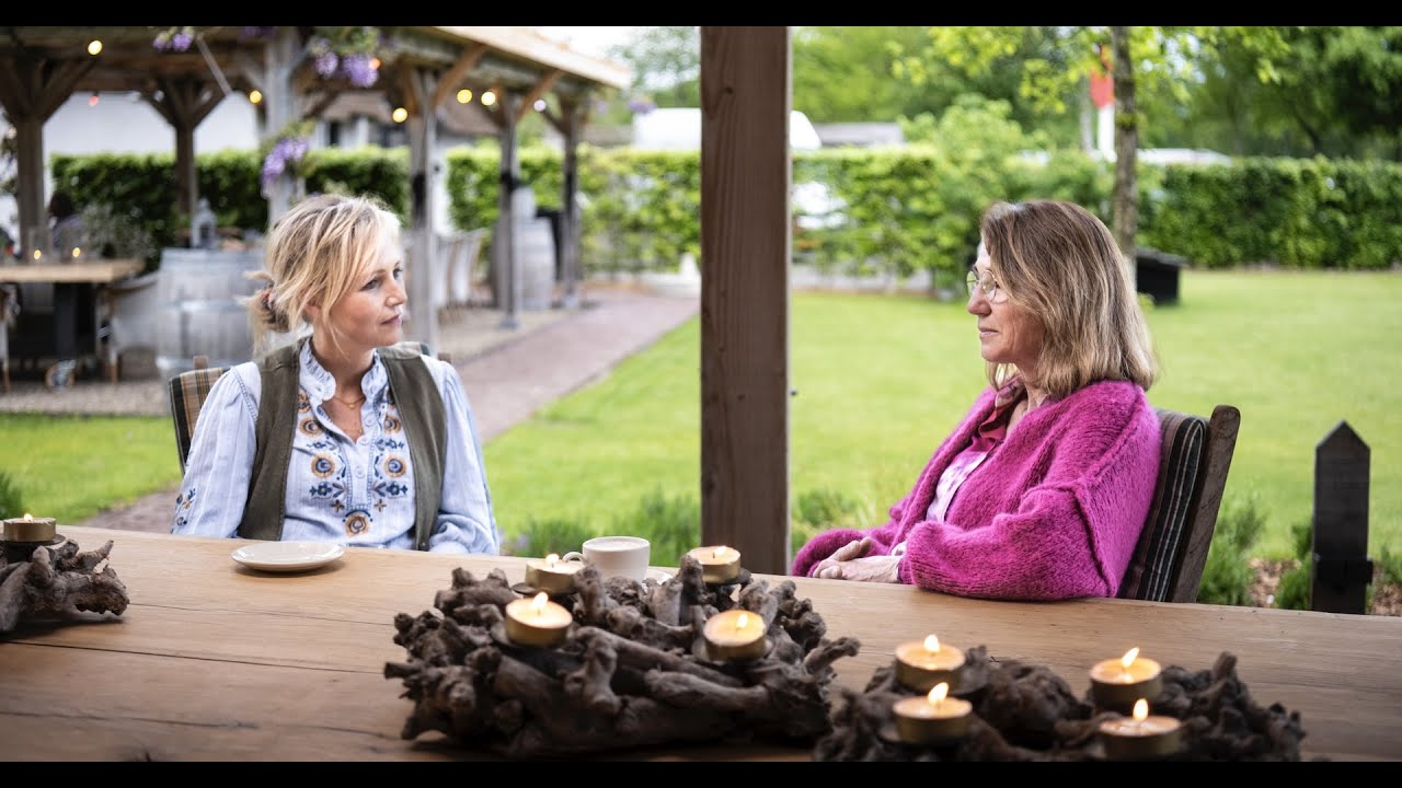 Praat mee over BZV: “Voor wie kiest boerin Claudia wél?” - YouTube