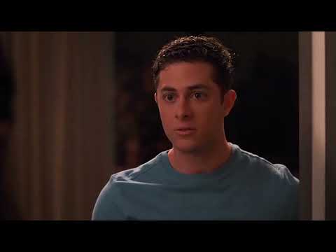 devi & Ben Kiss Scene 08