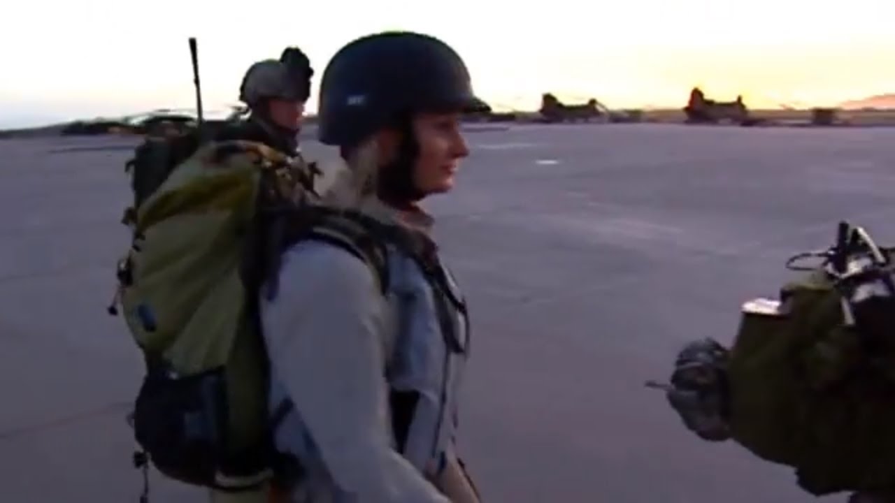 DANGER CLOSE Trailer 2017 Alex Quade War Reporter Action Movie HD - YouTube