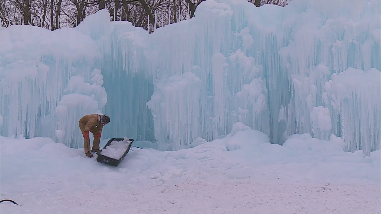 Warm December Delays Work On Eden Prairie Ice Castles - YouTube