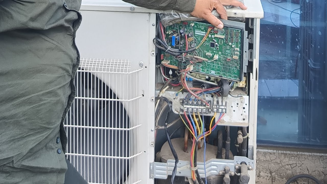 Mitsubishi electric inverter 3TR CASSETTE AC kaise repairing kare VERY ...