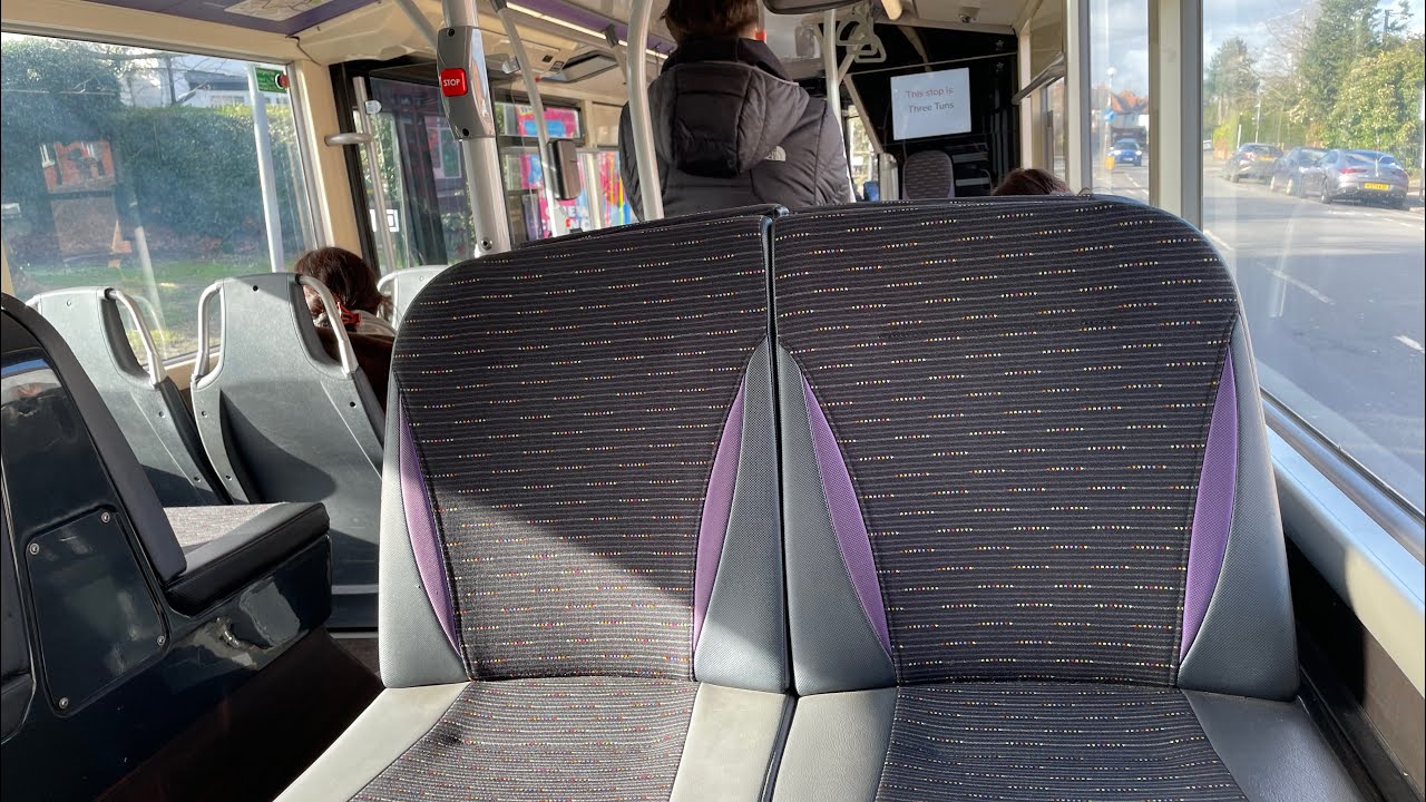 Reading Buses Enviro400City 711 (YP67 XCF) On Route 17 To Tilehurst ...