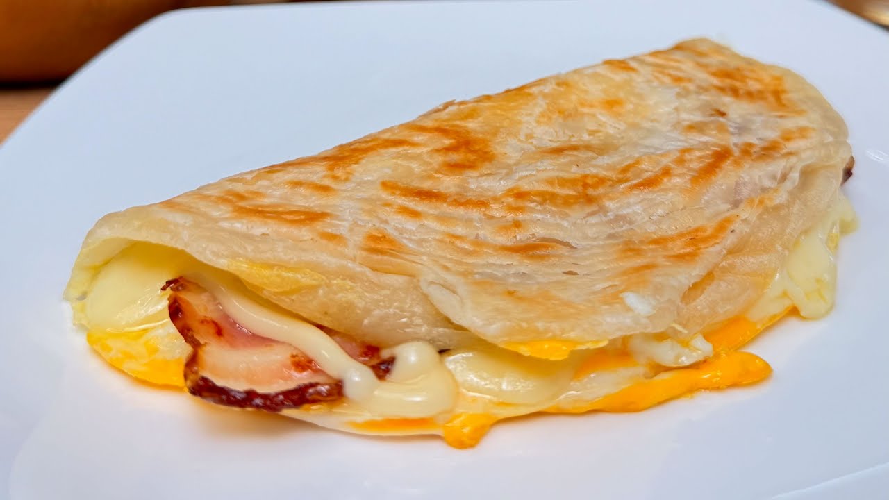 How to Make Egg & Bacon Paratha 🍳🥓🧀 - YouTube