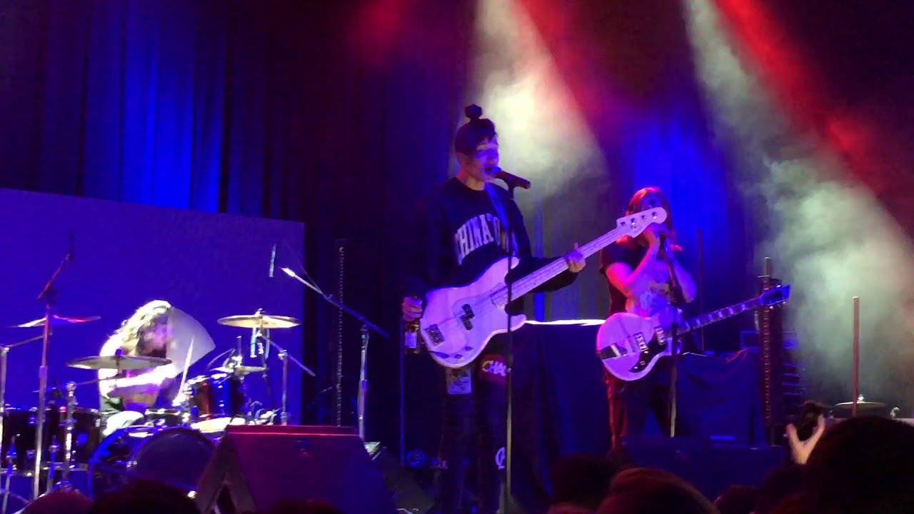 Chase Atlantic - “Angeline” Live @ The Fillmore San Francisco - YouTube