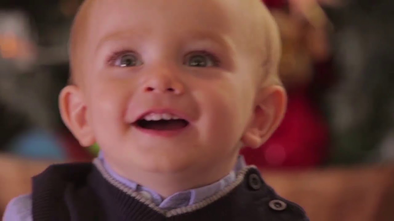Chicco - Un bebe lo cambia todo - YouTube