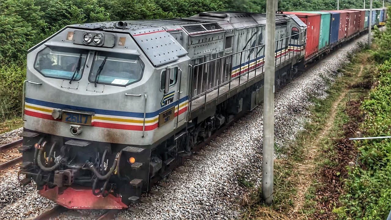 Ktmb cargo train spotting - YouTube