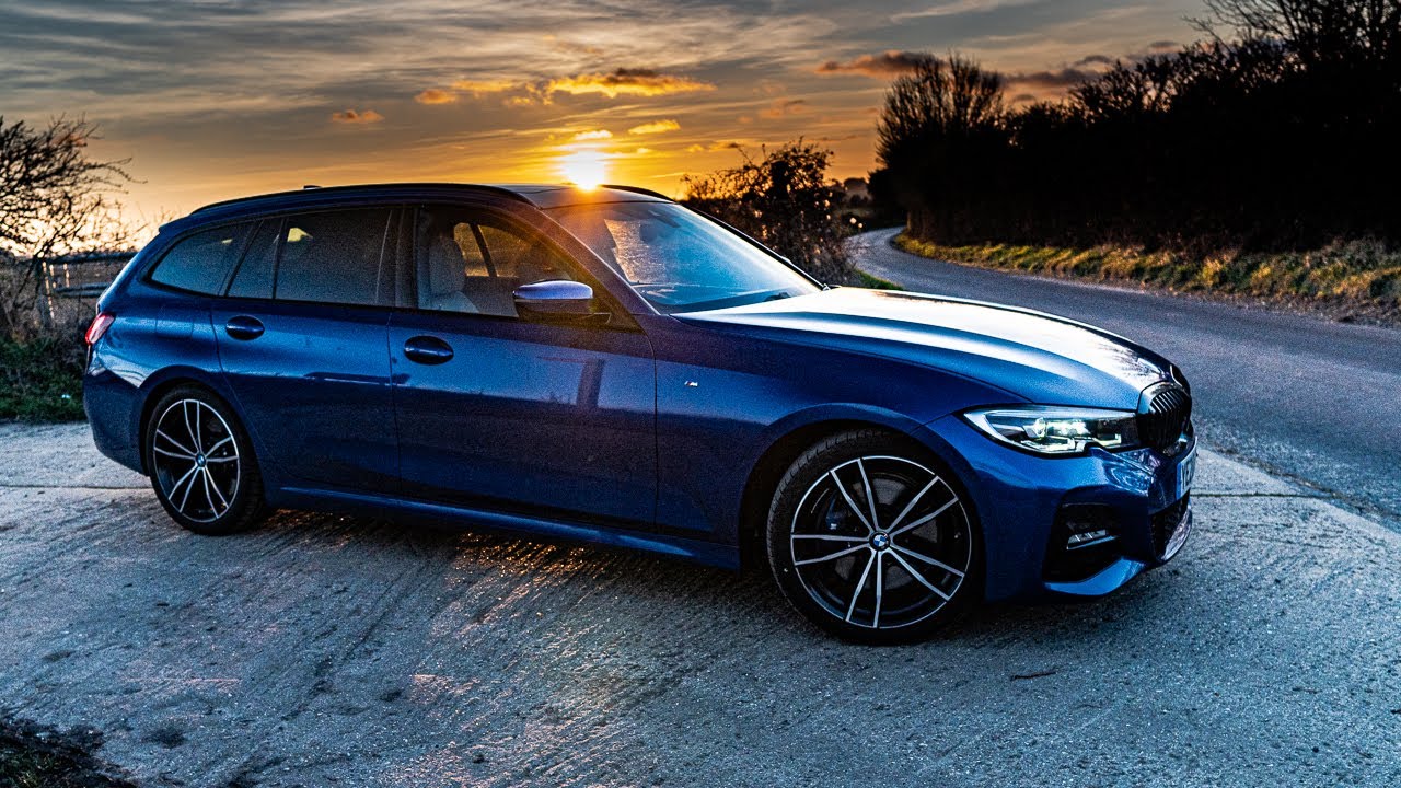The BMW G21 3 Series Touring is STUNNING at Sunset - YouTube