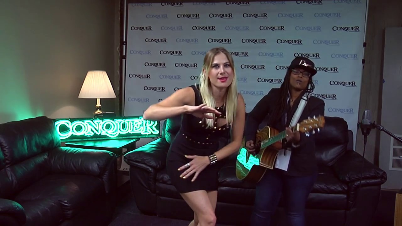 Green Room Sessions - Shiragirl "Blister in the Sun" - YouTube