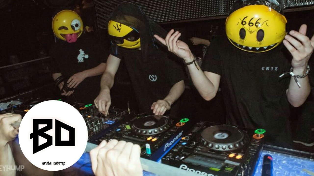 Skrillex - Ruffneck (Chodegang Remix) - YouTube