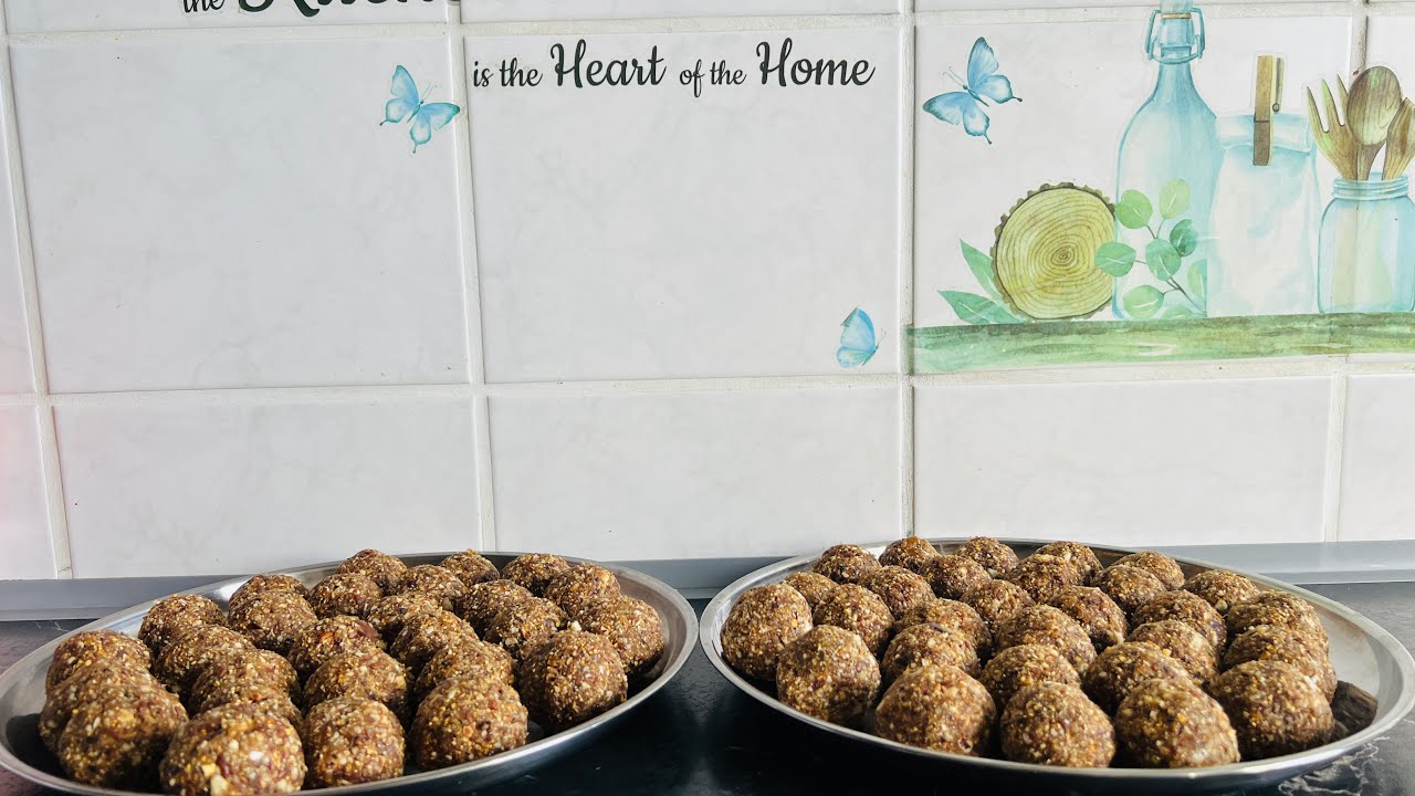 Recipe of easy Punjabi protein rich pinniya or laddu without sugar and ...