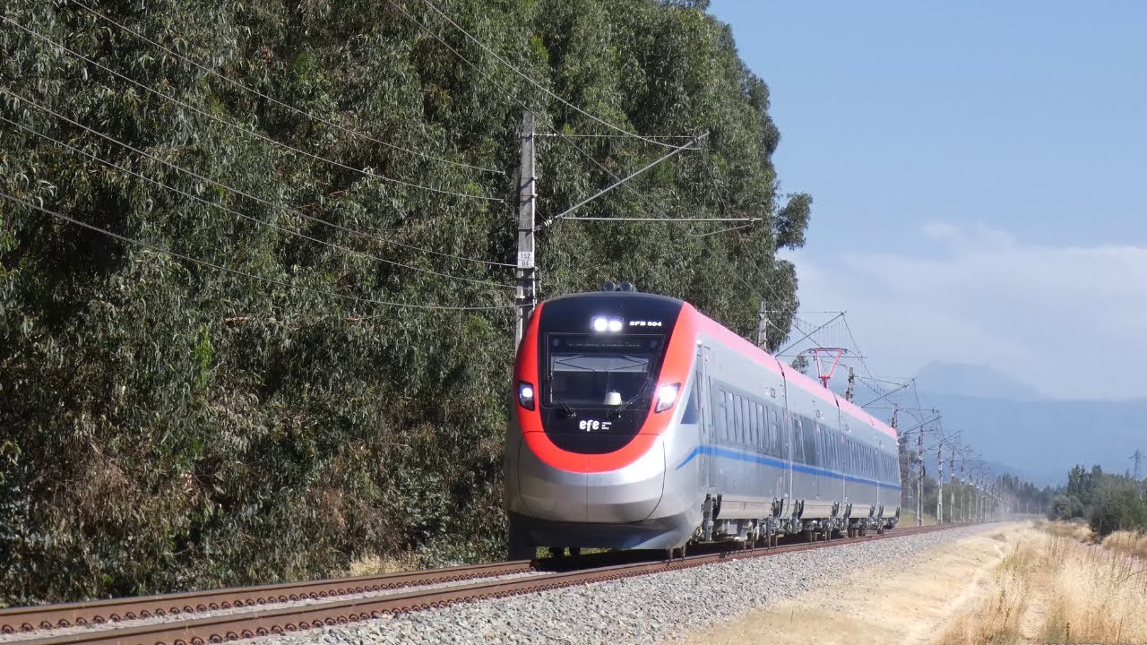 Modernos trenes SFB 500 Santiago - Curicó a gran velocidad - YouTube