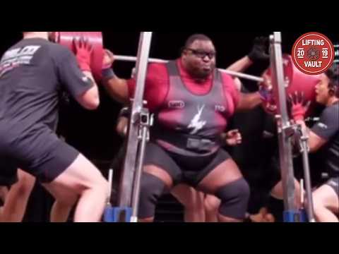 Big Black Man Walks On Platform And Does Speed Rep With 480 kg