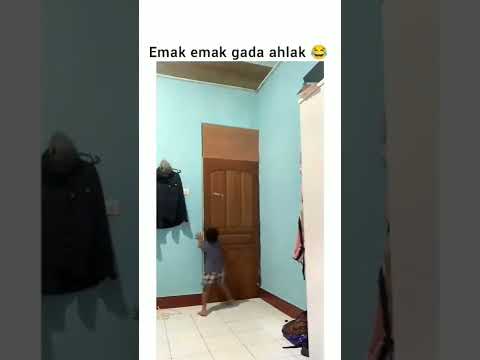 EMAK EMAK GA ADA AHLAK