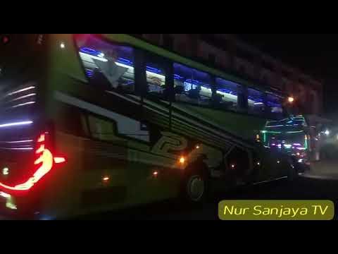 Sang Legendaris bus Pariwisata_Telolet Basuri.#shortsvideo#busviral - YouTube