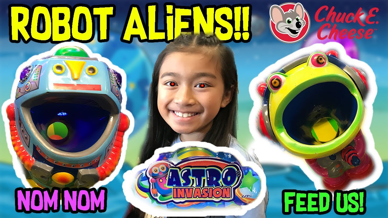 Chuck E Cheese - Astro Invasion Plastic Ball Toss Arcade Game - YouTube