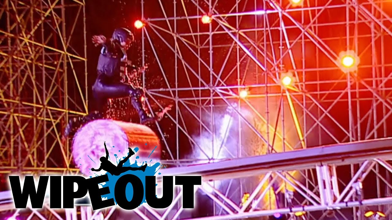 Jumping Jackie in the Wipeout Zone | Wipeout HD - YouTube