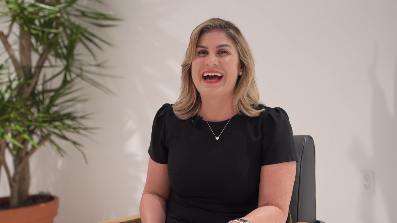 #TEAMFAST Agent Spotlight: Roxanne Adams - YouTube