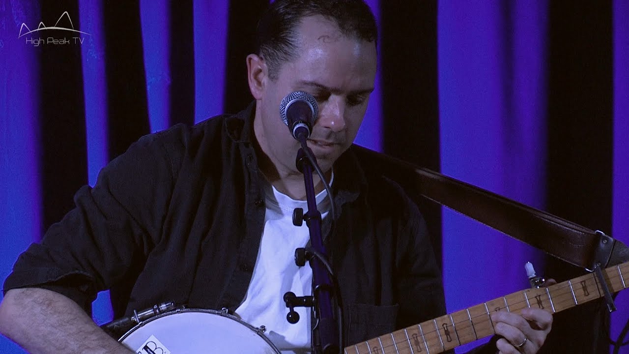 Bushes and Briars - Serious Sam Barrett live at The Commercial Inn ...