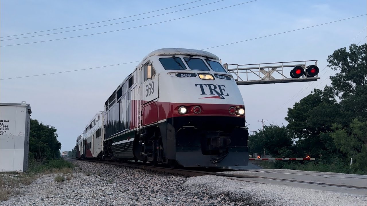 TRE trains at Carson st and Elliot Reeder rd w/ @dfw_railfanner ft ...