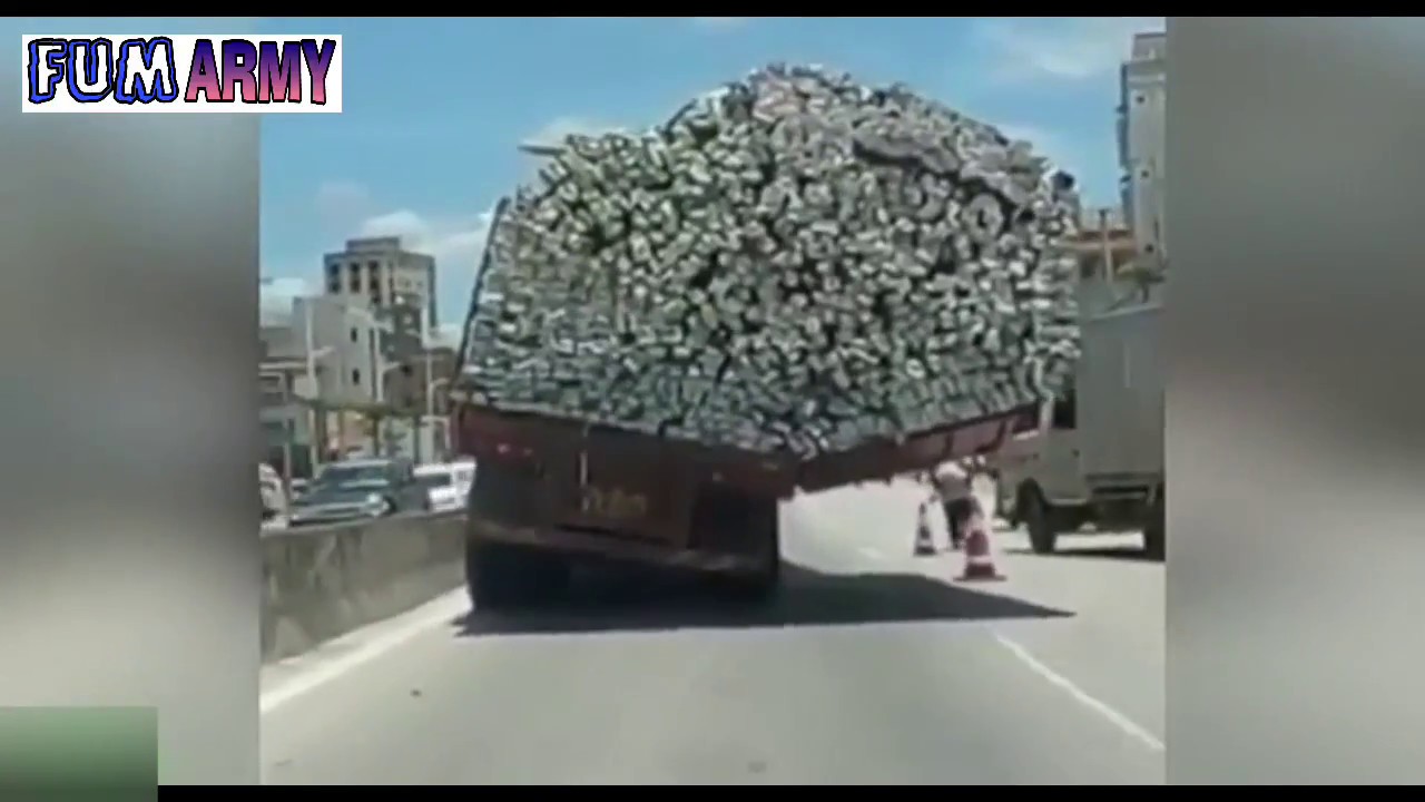 Funny Traffic videos | Traffic Fails - YouTube