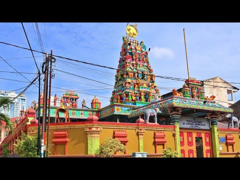 Ratusan Umat Hindu merayakan Deepavali di Shri Mariamman Kuil Medan ...