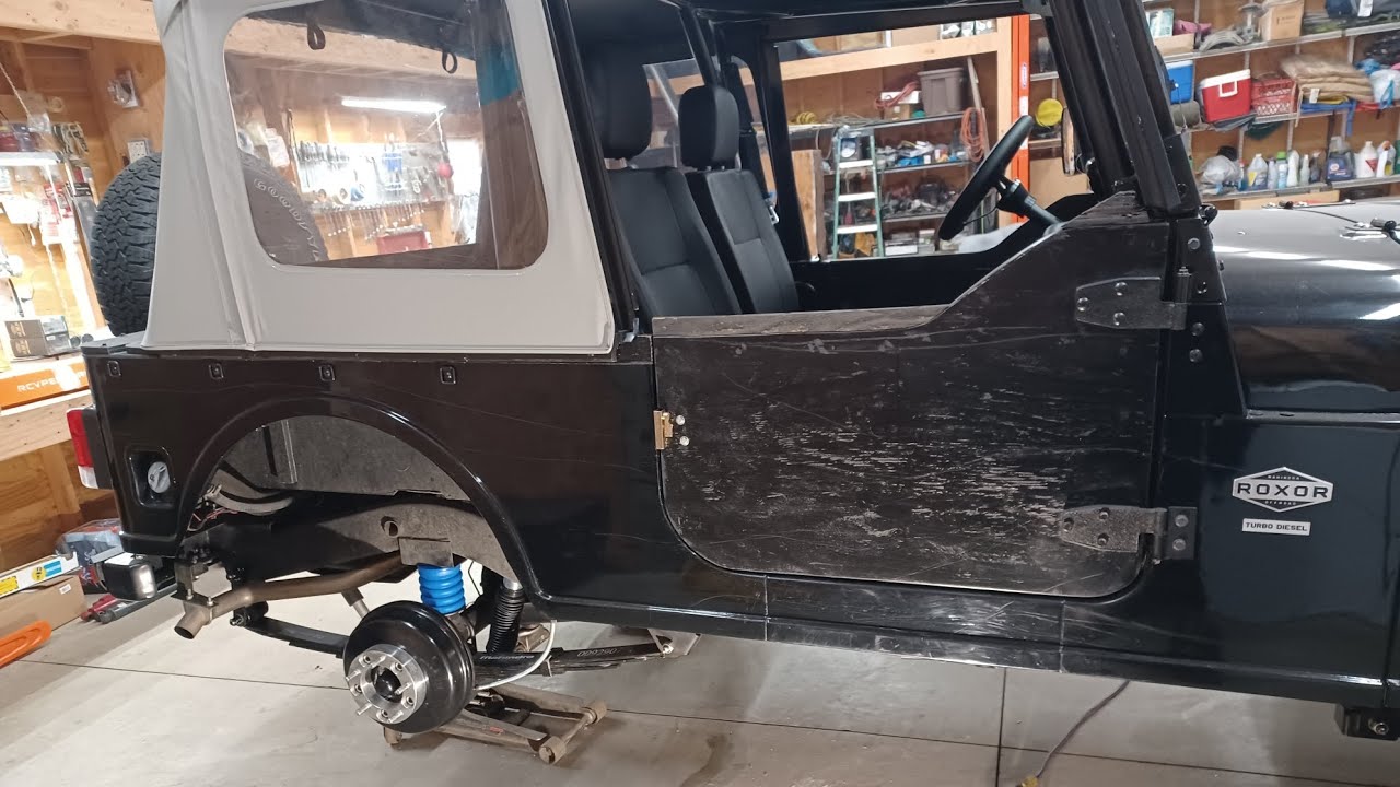 ROXOR GETTING SUMO SPRINGS, OX LOCKERS & RCV AXELS - YouTube