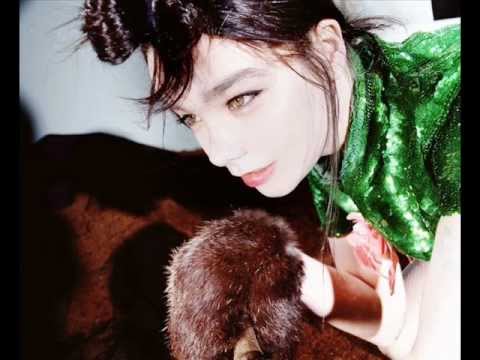 Björk - Enjoy (live in Toronto, 1995) (9/13) - YouTube