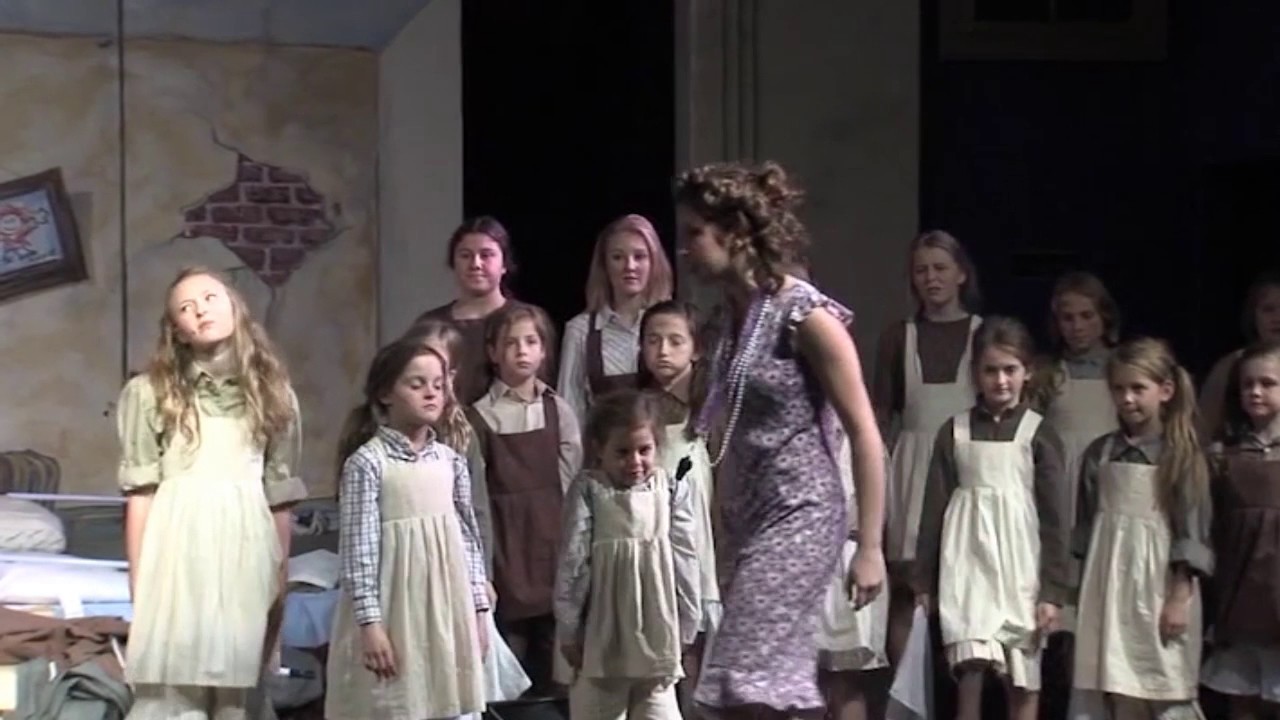 Annie: Miss Hannigan - YouTube