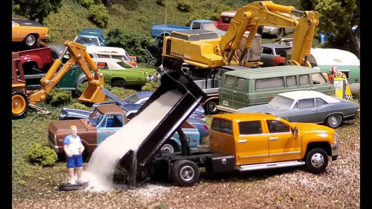 Greenlight Dually Drivers Series 4 - REVIEW - YouTube