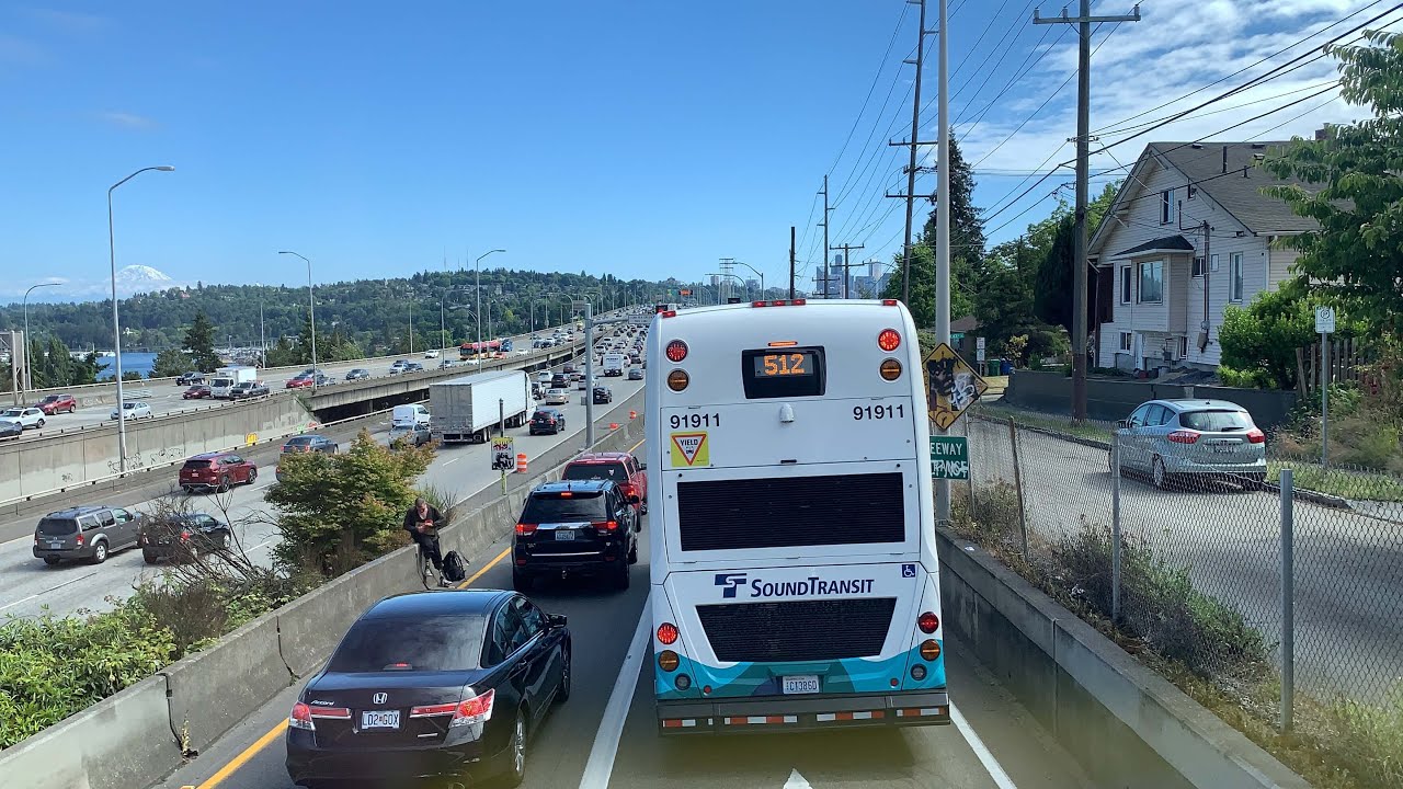 Southbound Sound Transit Express Bus Route 512 from U-District to ...