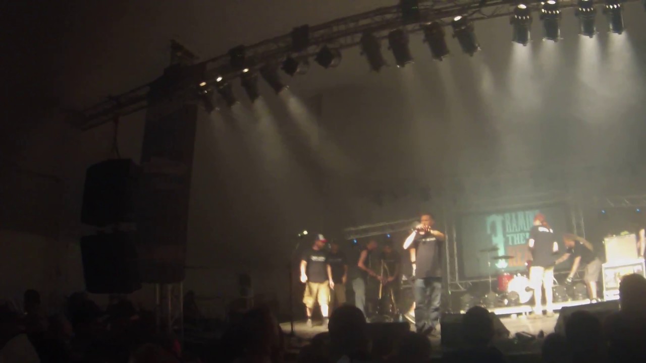 Framing The Red, Rocklahoma 2016 Thursday Night AXIS Stage - YouTube
