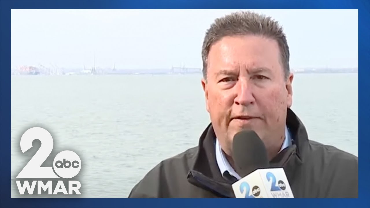 Jamie Costello talking to a Ship Watcher who had video of the collapse ...