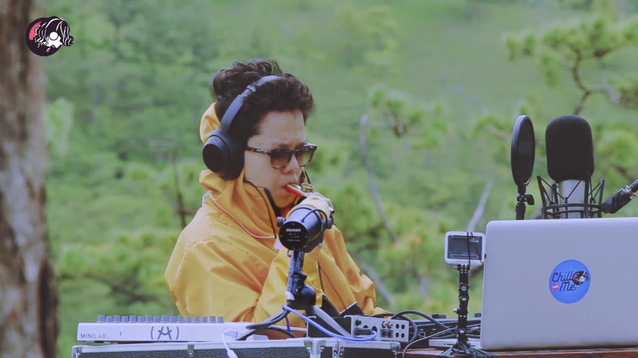 [CHILL WITH ME] Live Looping / I LAB YOU - Tiên Tiên - YouTube