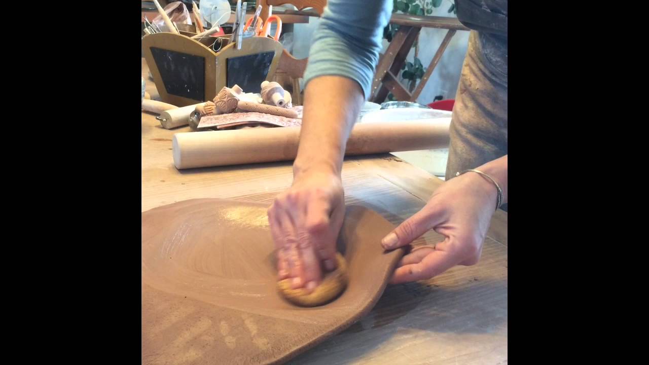 Making ceramic plates using simple commercial molds - YouTube