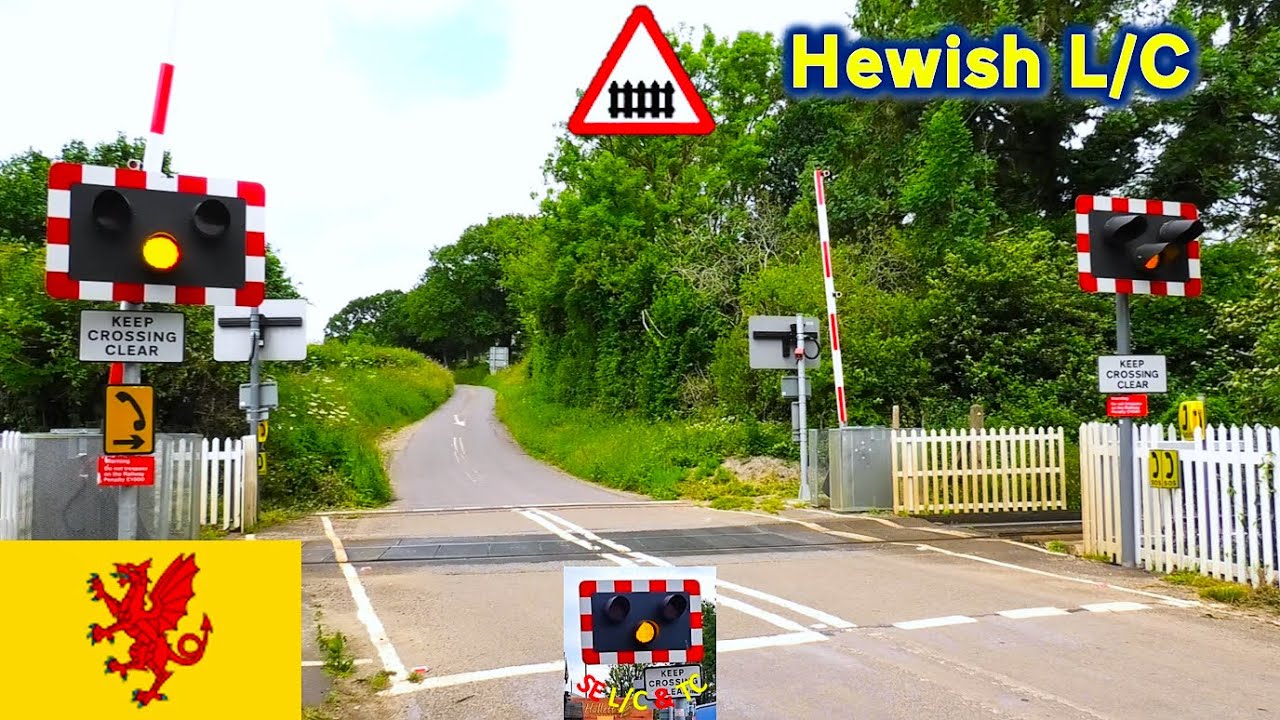 Hewish Level Crossing, Somerset - YouTube
