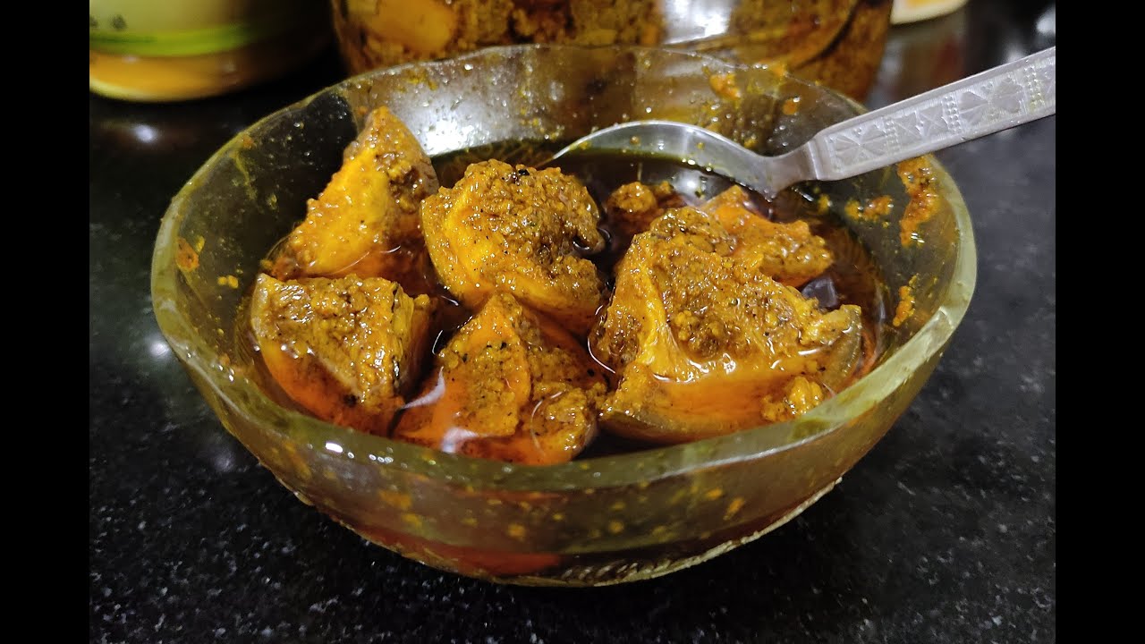 Aam ka Achaar| Mango Pickle Recipe| आम का अचार| आम का असली अचार कैसे ...