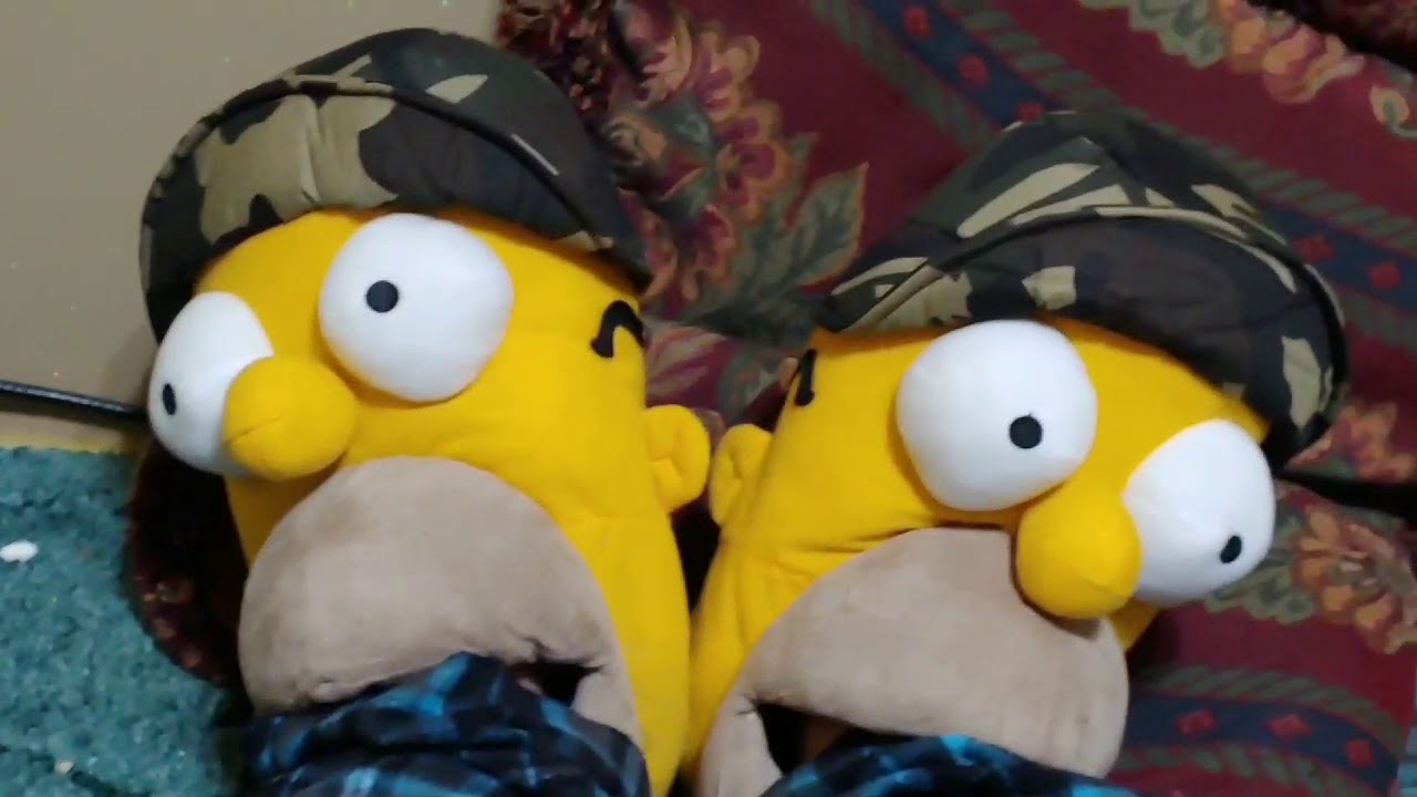 Homer Simpson Slippers (Do'h!) - YouTube