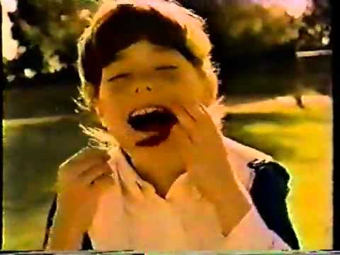 80's Fruit Roll Ups Commercial - YouTube