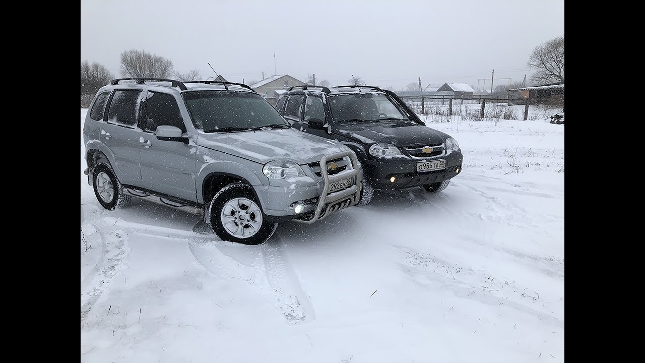Проверяем проходимость на NIVA CHEVROLET 2013 vs 2015 в ледяную гору ...
