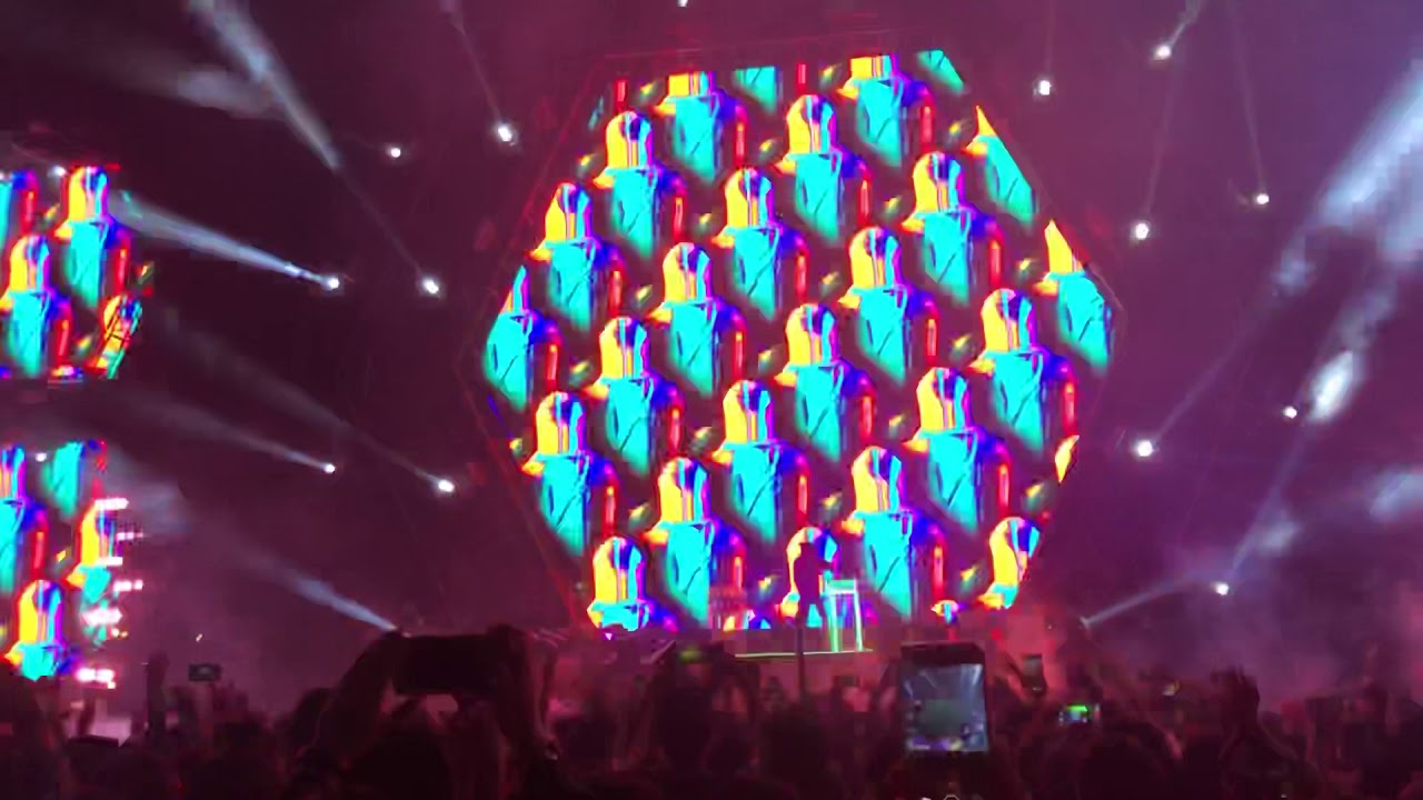 Madeon - Icarus - EDC Mexico 2020 - YouTube