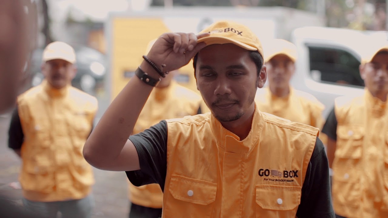Promote Video for GOJEK // " GOJEK Pindah kantor, GO-BOX in aja " - YouTube