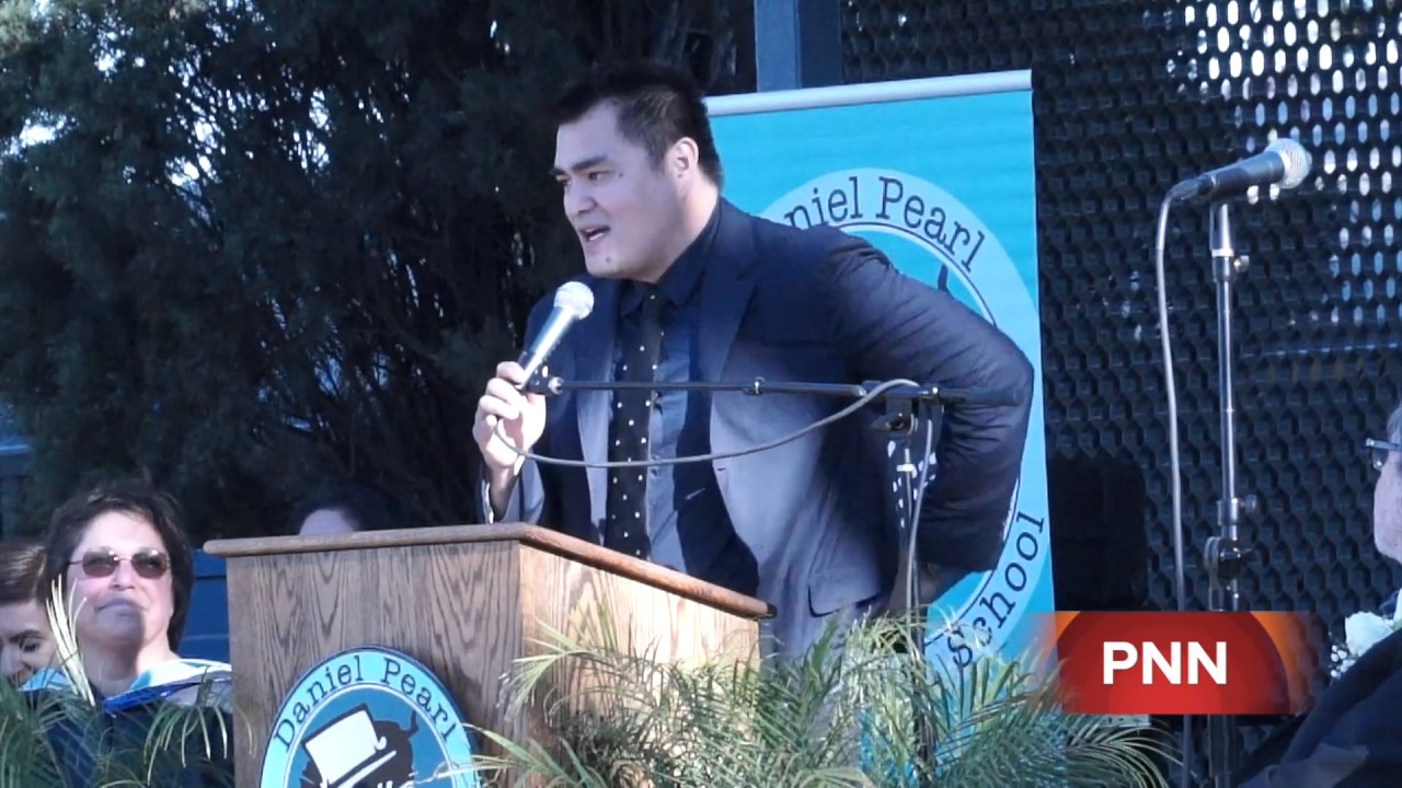 Commencement Speaker Jose Antonio Vargas - YouTube