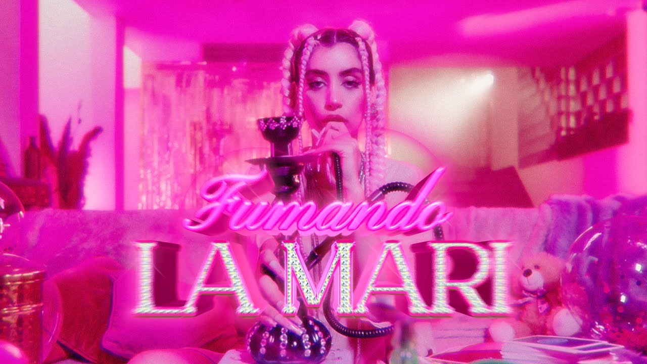 CRITICAL BABY - FUMANDO LA MARI (Official Video) - YouTube
