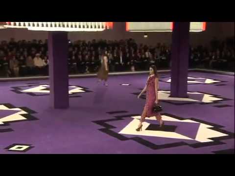 PRADA 2012 DEFİLESİ