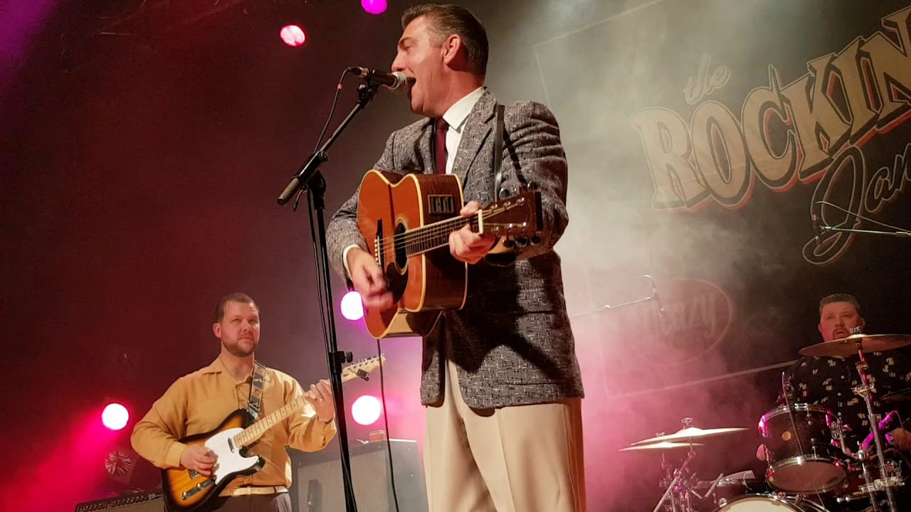 Scotty Baker - "Back to the country" - YouTube
