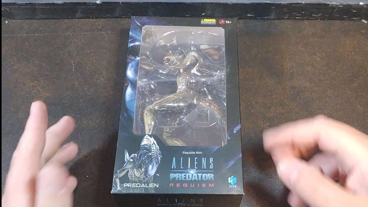 Hiya Toys Alien vs Predator Requiem Predalien AVPR - YouTube