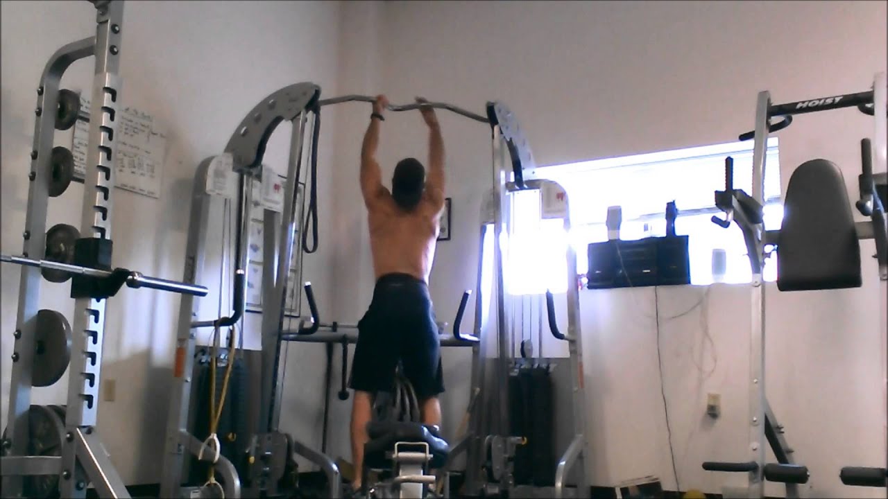 Maxing out Weighted chin up.World Record Heaviest Weighted Chin up EVER ...