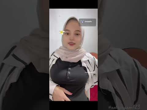 Bumil jilbab cantik jongkok challenge body mantep bgt