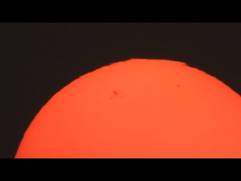 Incredible Sunspots Zoomed at 125x 🔭 Nikon Coolpix P1000 | Real Solar ...